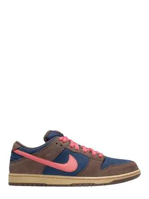 Nike Dunk Low Sb Sneakers - Brown