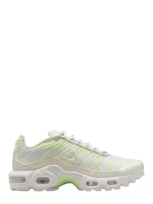 Nike Air Max Plus Lace-up Sneakers - Platinum Tint/spruce Aura/barely Volt