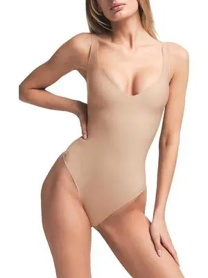 SKIMS Core Sculpt Plunge Bodysuit - Clay