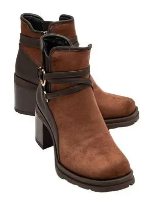 PROLOGUE SHOES Wern Block Heel Ankle Boots - Brown Suede