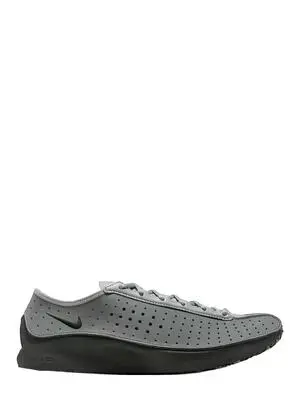 Nike Perforated Sneakers - Grey