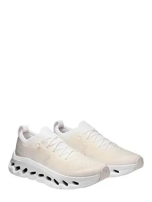 On Cloudtilt Mo Sneakers - White/frost