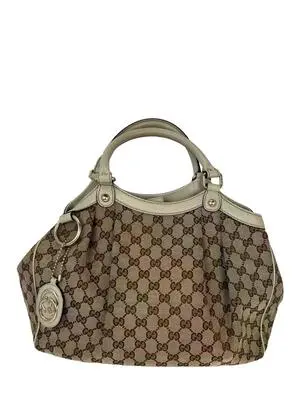 Gucci Sukey Medium Gg Shoulder Bag - Neutrals