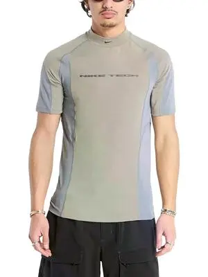 Nike Short Sleeve Base Layer - Green