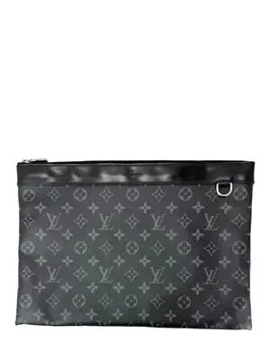 LOUIS VUITTON Louis Vuitton Monogram GM Discovery Pochette Black