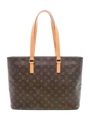 LOUIS VUITTON 2020 Monogram Luco Tote Bag - Brown