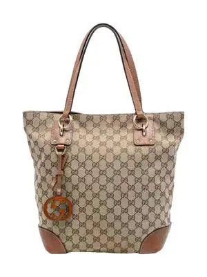 Gucci Medium Gg Canvas Charm Tote - Brown