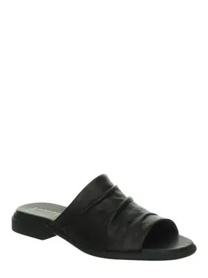 Think! Kamaa Slide Sandal - Black