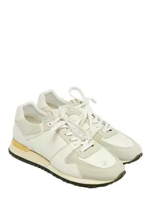 LOUIS VUITTON Lace-up Sneakers - White