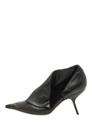SALVATORE FERRAGAMO Leather Folded-Front Pumps
