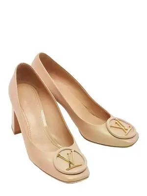 LOUIS VUITTON Madeleine Logo-embellishment Pumps - Neutrals