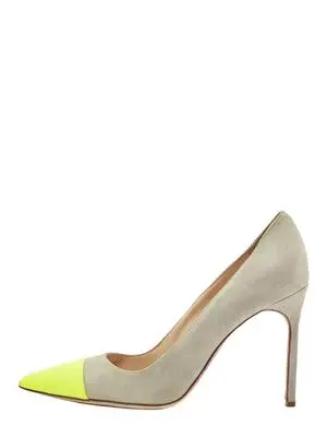 Manolo Blahnik Pointed Stiletto Pumps - Grey