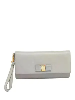 FERRAGAMO Leather Bow Clutch Bag - Grey