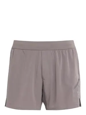 Vuori Qualify Shorts - Grey