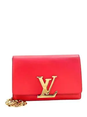 LOUIS VUITTON Chain Louise Leather Gm Clutch - Red