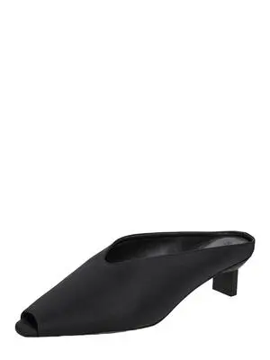 ST. AGNI Linea Heels - Black