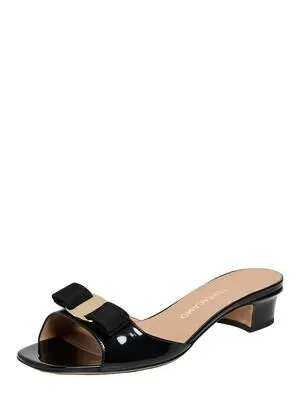 FERRAGAMO Vanilla Bow Sandals - Nero/biscotto