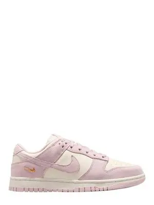 Nike Dunk Low Sneakers - Pink