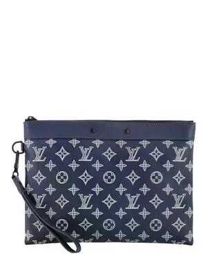 LOUIS VUITTON Pochette To-go Monogram Shadow Leather Clutch - Blue