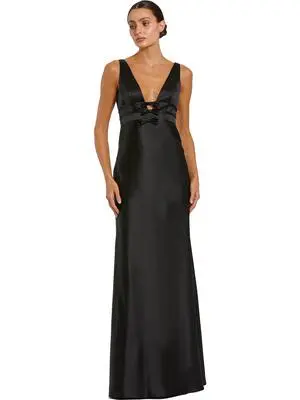 Mac Duggal Sleeveless Satin V-neck Gown With Bow Detail - Black