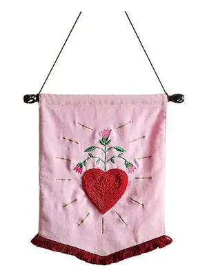 TERRAIN Growing Heart Velvet Banner - Pink
