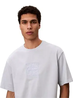 Calvin Klein Emblem Logo Graphic Relaxed T-shirt - Plein Air