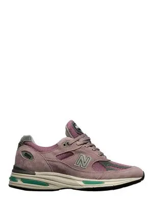 NEW BALANCE 991v2 Sneakers - Purple