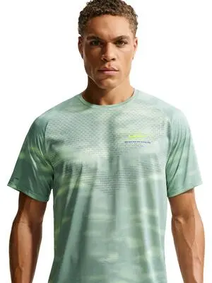 Nike Stride Dri-fit Adv Short-sleeve Running Top - Green