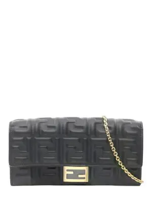 Fendi 2020s Embossed Clutch Bag - Black