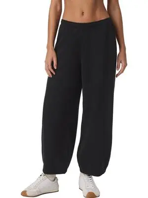 Vuori Sedona Barrel Crop Sweatpant - Black