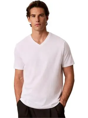 Calvin Klein Liquid Touch Classic V Neck T-shirt Bright White