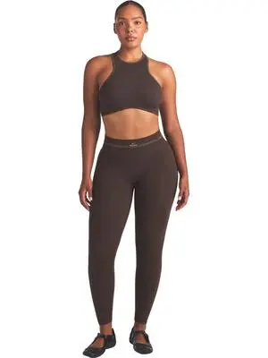 SKIMS 26" Legging | Deep Neutral | | Nike Ribbed Seamless - Phoenix