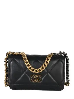 Chanel 19 Wallet On Chain - Black