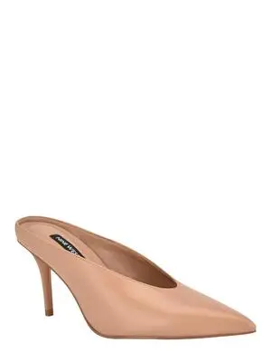 Nine West Pointed Toe Mule - Light Natural