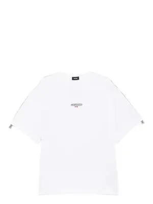 We11Done Logo-embossed T-shirt - White