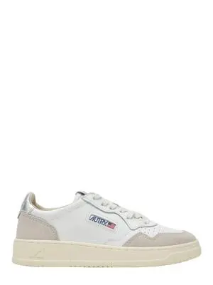 AUTRY Medalist Low Sneakers In Leather And Suede With Silver Details - White