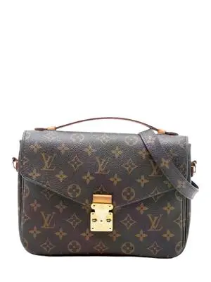 LOUIS VUITTON 2017 Monogram Pochette Metis - Brown