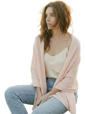 ELLSWORTH + IVEY Cashmere Travel Wrap - Pink