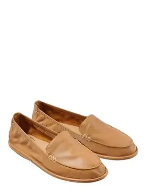 Beek Griffin Leather Loafer - Natural