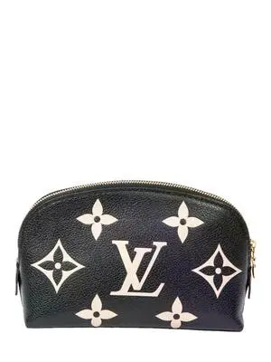 LOUIS VUITTON Logo-detail Pouch - Black