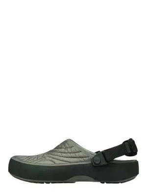 CROCS Classic Elevated Quilted Clogs