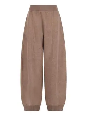 Taupe (brown)