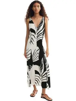 H&M Crêpe Dress With Godet Pleats