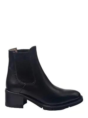 Lukure Emmeline Black