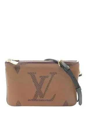 LOUIS VUITTON 2010s Double Zip Pochette Monogram Shoulder Bag - Brown