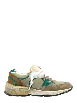 GOLDEN GOOSE Star Appliqued Sneakers - Neutrals