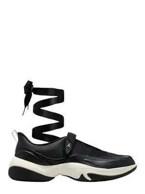 JORDAN Wmns Pointe Sneakers - Black