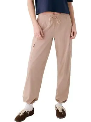 LOLE Sofia Cargo Pants Sandshell
