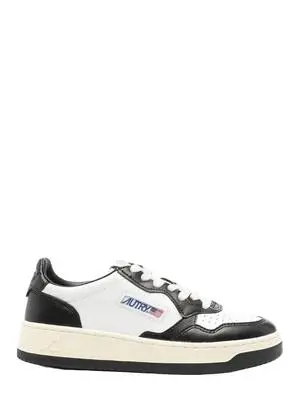 AUTRY Medalist Low Leather Sneakers - White
