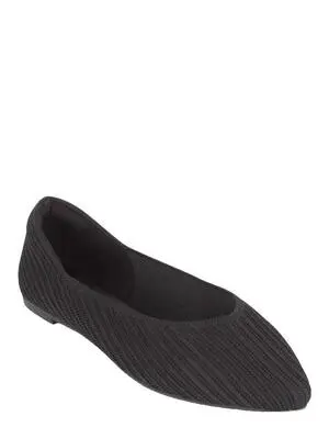 Tahari Maldives Pointed Toe Flat - Black